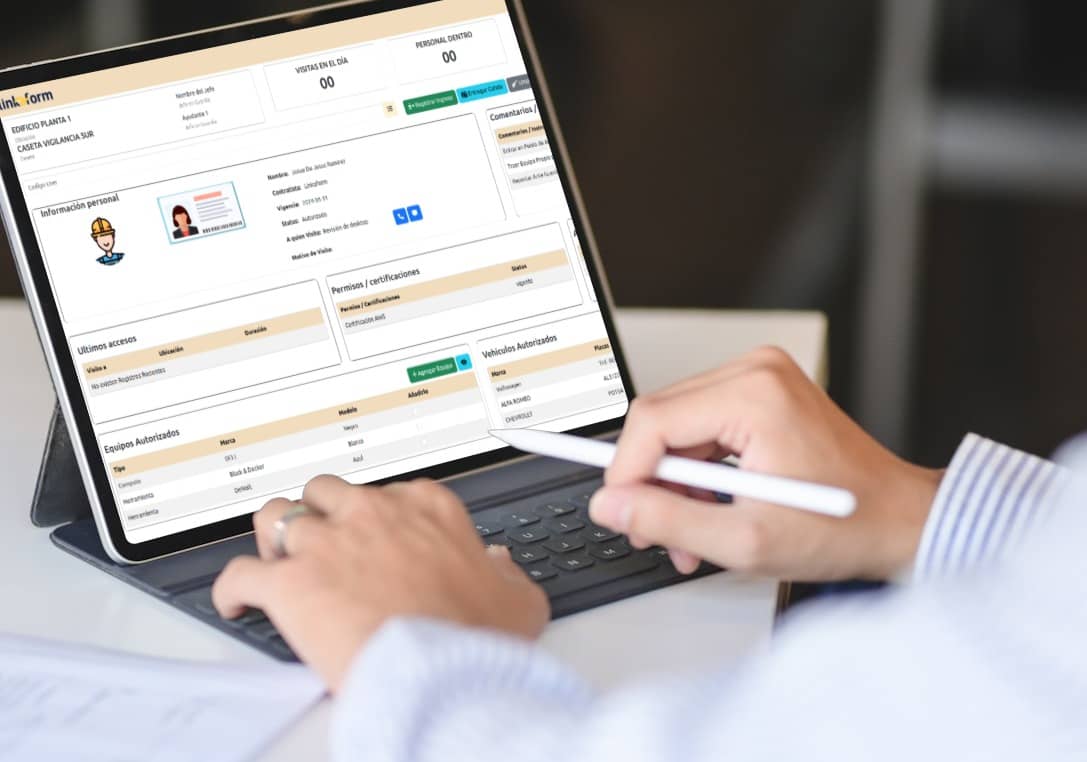 Sistema de registro y control de visitas: controla el acceso